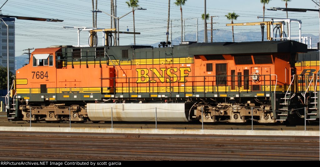 BNSF 7684